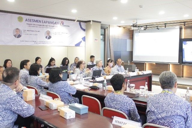 Asesmen Lapangan Reakreditasi LAMEMBA pada Program Studi Sarjana Ekonomi Pembangunan Fakultas ...
